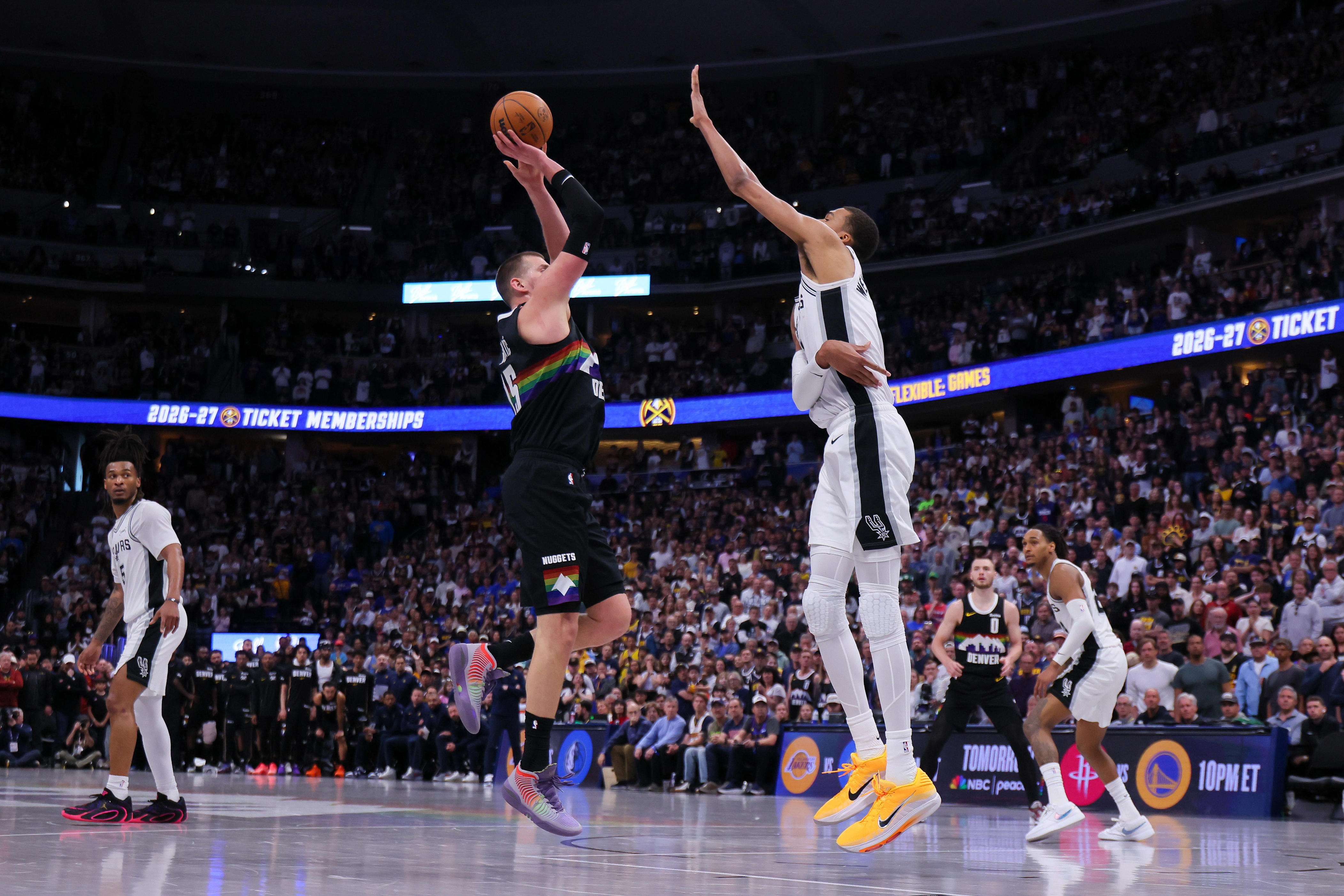 Victor Wembanyama left stunned by Nikola Jokić hitting shot over him
