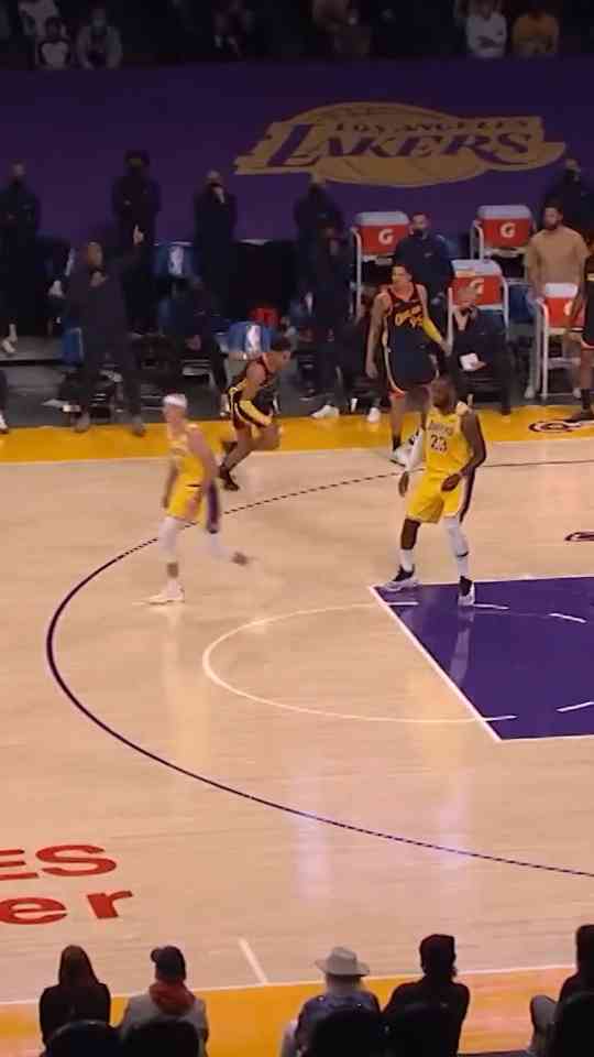 Best Steph Curry three pointers - Part 2
