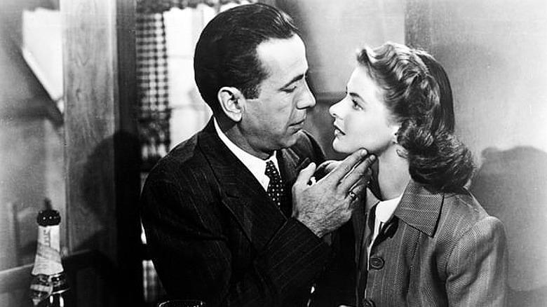 Casablanca ending explained: The conclusion of a dizzying romance, and ...