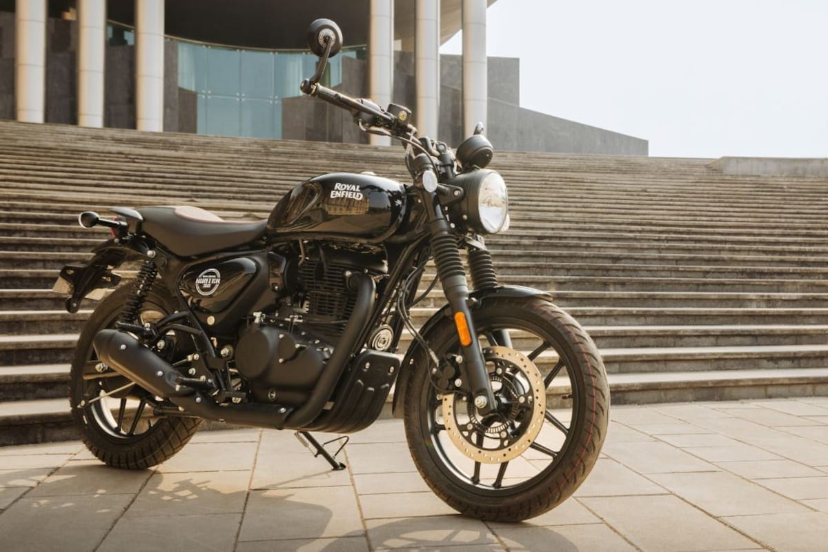 Royal Enfield Hunter 350 gets new more-loaded base variant, more colour ...