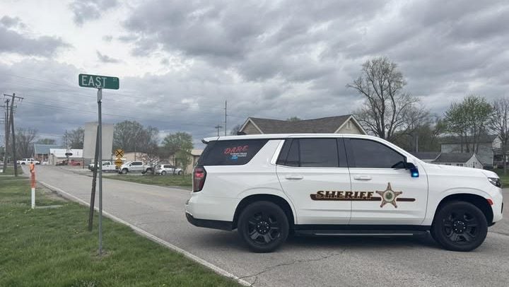 Sheriff: 19-year-old died, 3 injured in Bartholomew County crash
