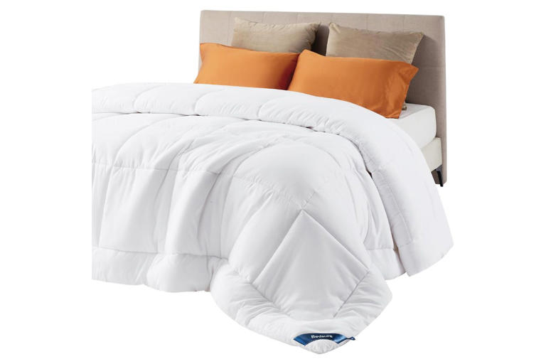 We found a game-changing lightweight comforter that’s made for hot ...