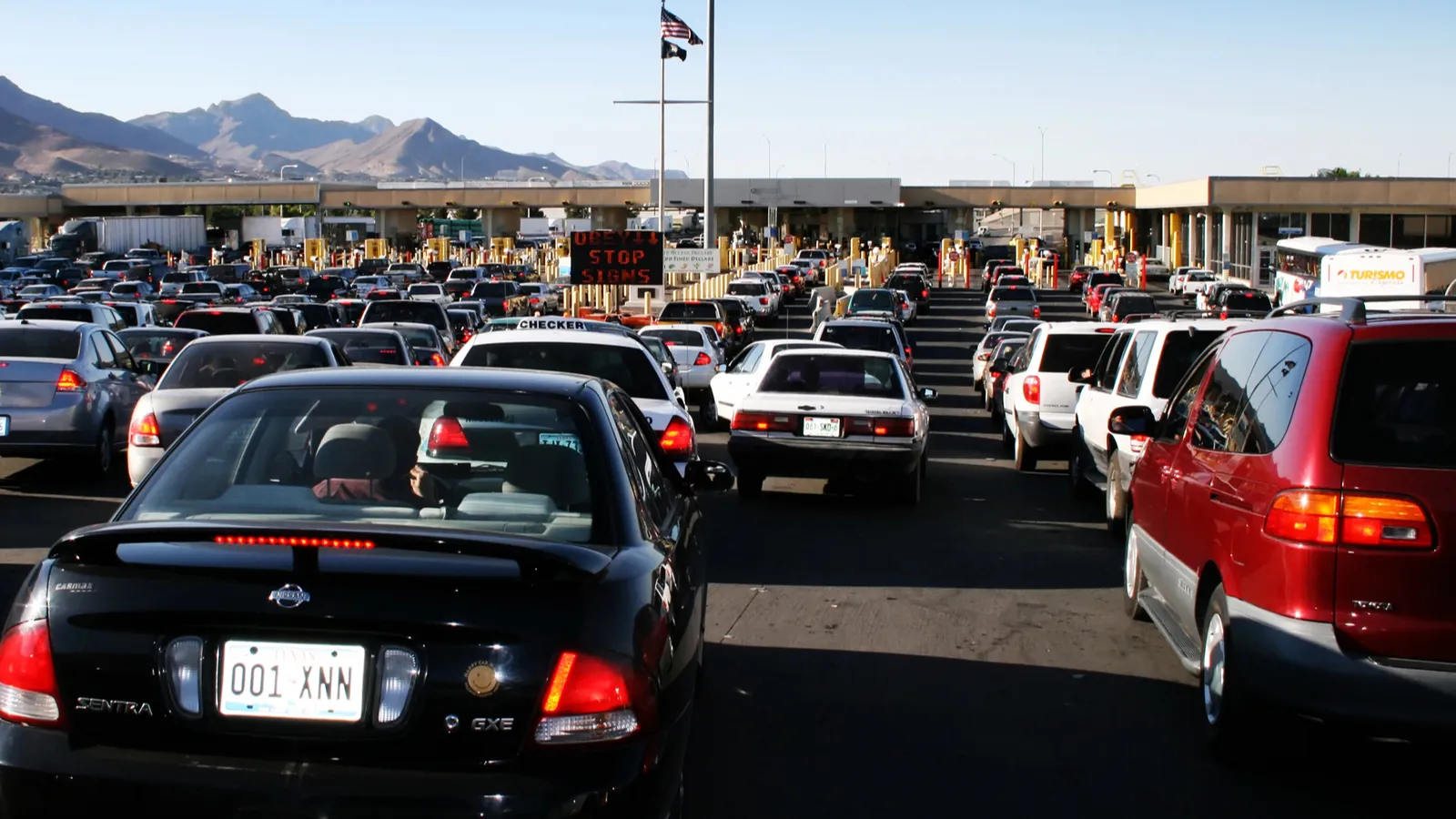 US tourists advised to prepare for electronic device checks at entry points