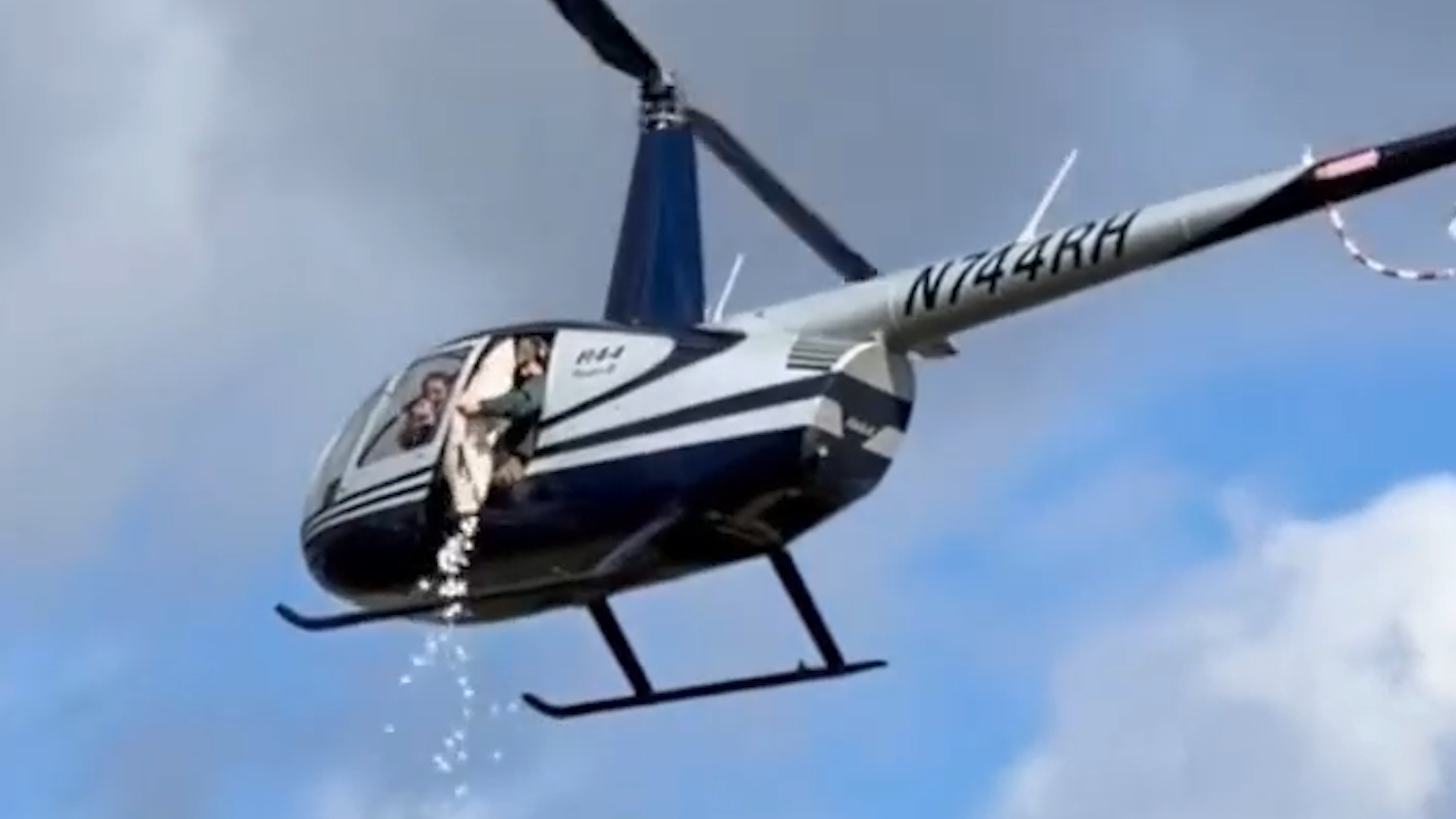 'Thousands' of marshmallows rain down from helicopter at Easter event
