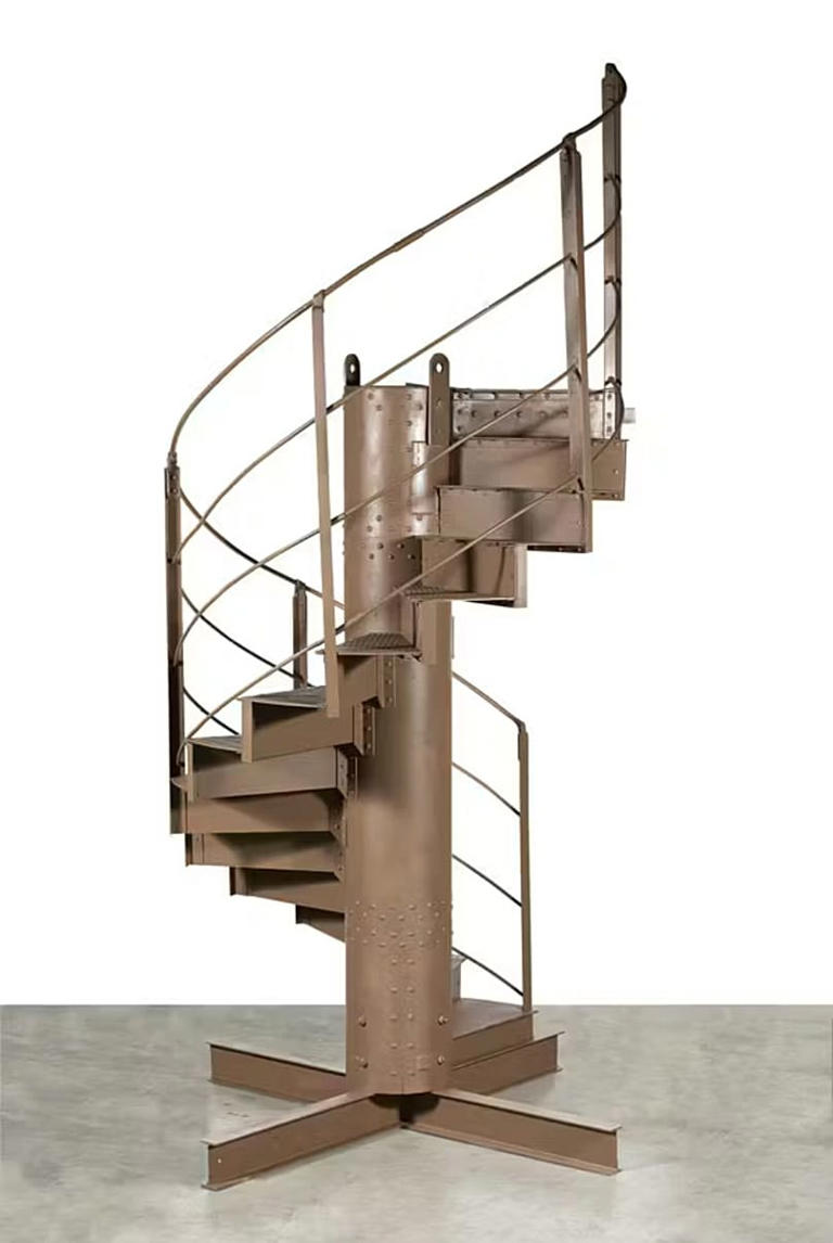 Seltenes Stück des Eiffelturms: Treppe kommt unter den Hammer