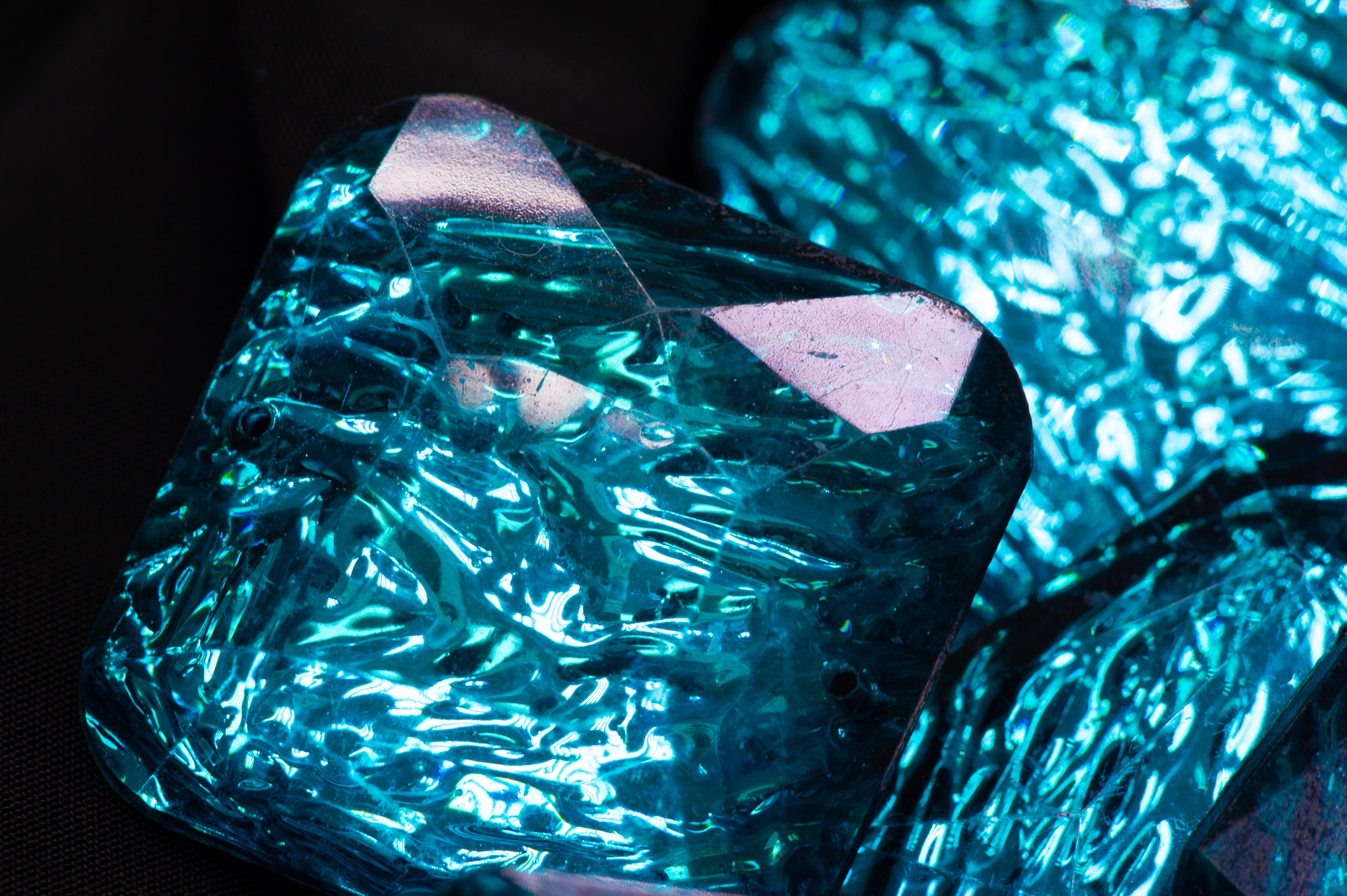 Strange facts about modern synthetic diamond making