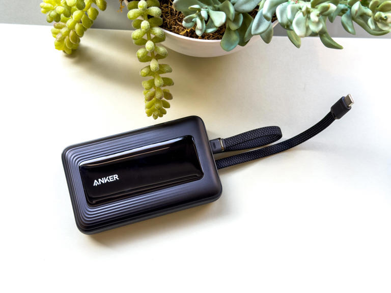 Tight schedule? These battery packs keep your phone, tablet, and laptop ...