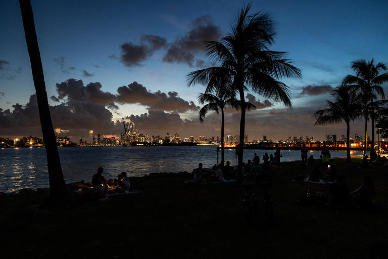 Starting your career? Miami among Florida cities dominating top 5 list