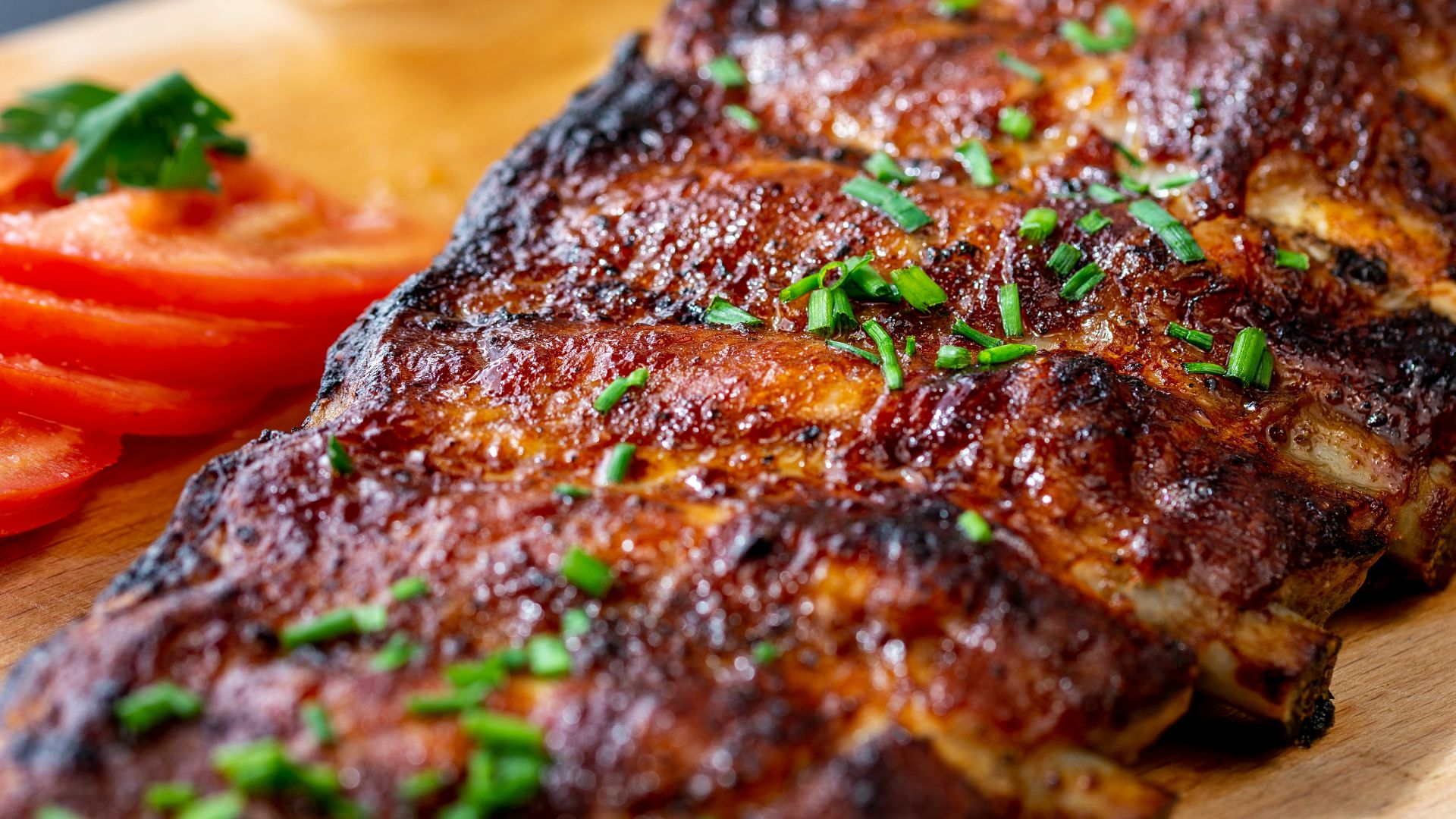10 foods that are hard for women to eat & 10 that keep the makeup ...