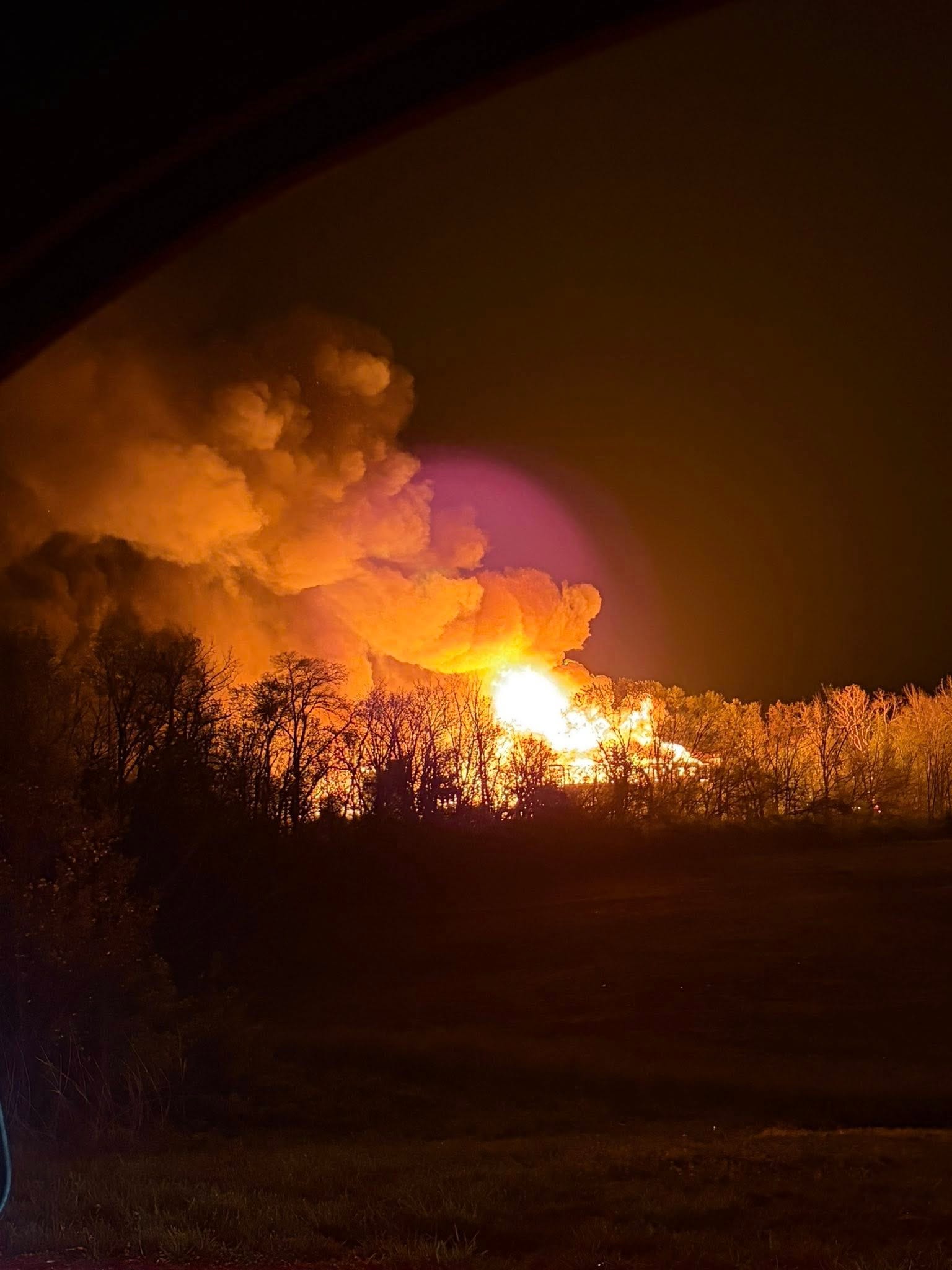 'All residents are out' at large fire at Compass Park in Franklin