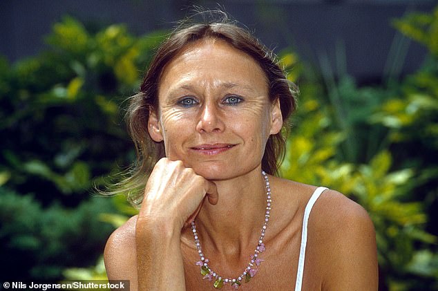 Coronation Street and Casualty star Angela Pleasance dies aged 84