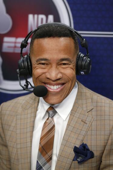 NBA, college football announcer Mark Jones is leaving ESPN after 36 ...