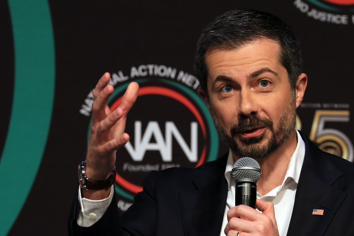 Pete Buttigieg shreds CNBC host on Trump’s Iran war and inflation