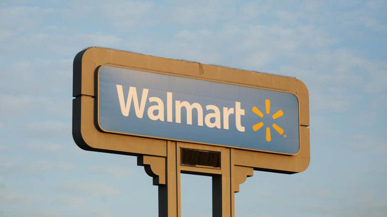 Walmart's 9-foot patio umbrella with solar-powered lights is on sale ...