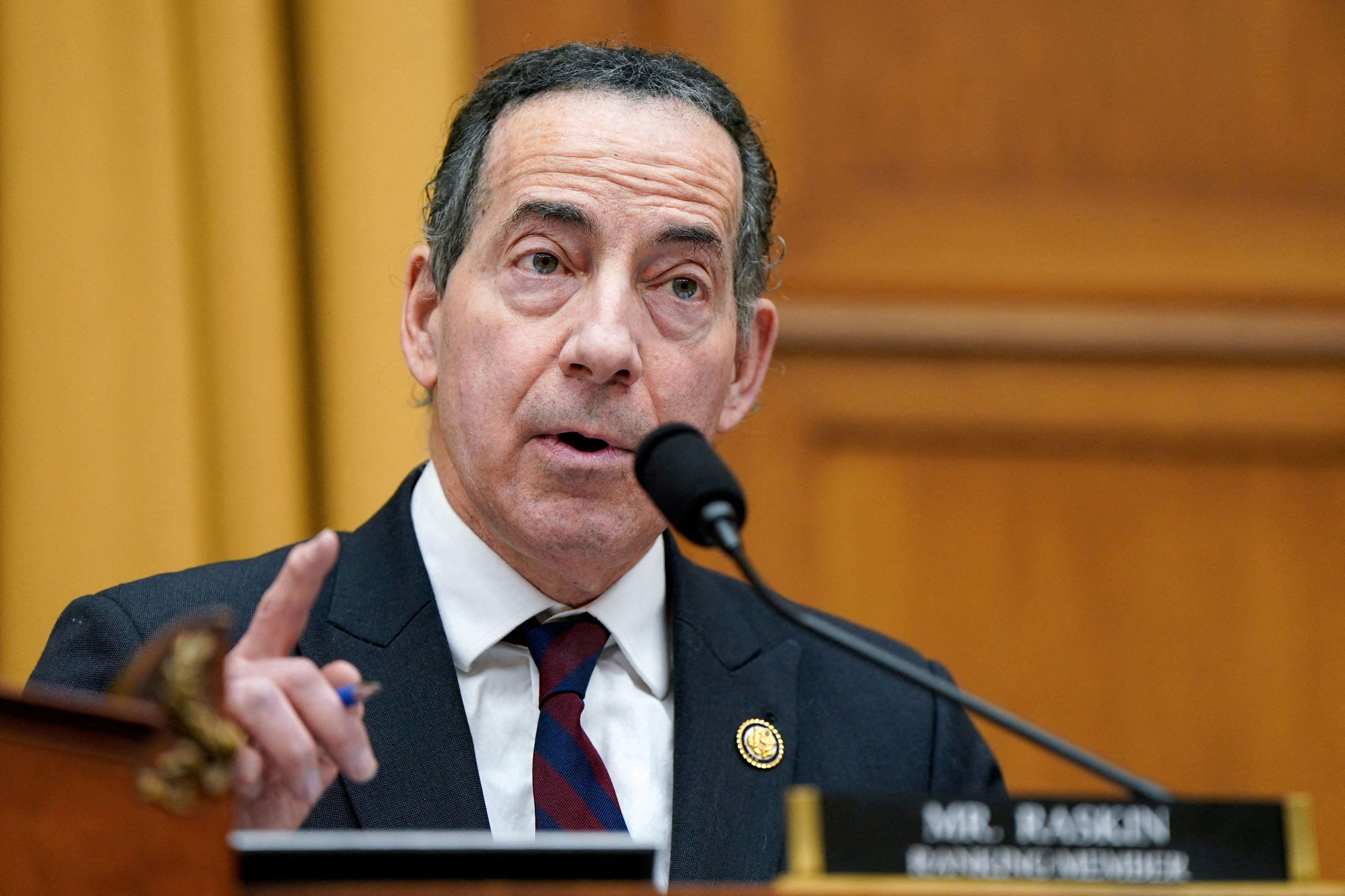 Democrats demand White House immediately evaluate Trump’s mental state