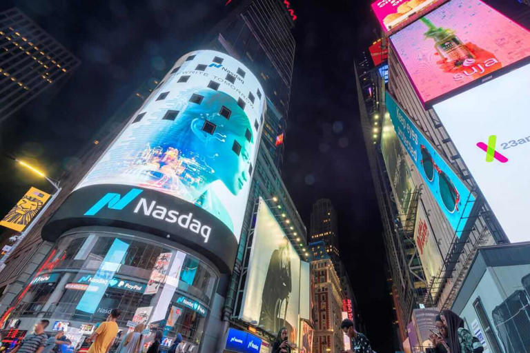 Shorting Nasdaq, Inc. put options makes sense - a bullish play on NDAQ