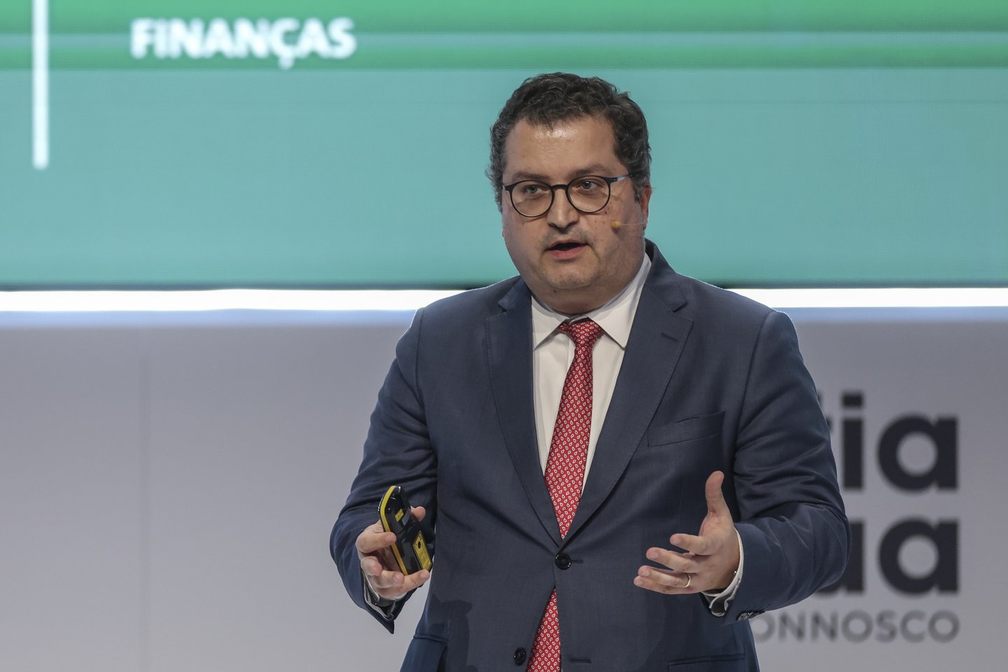 Governo não mexe no ISP em semana de descida dos preços