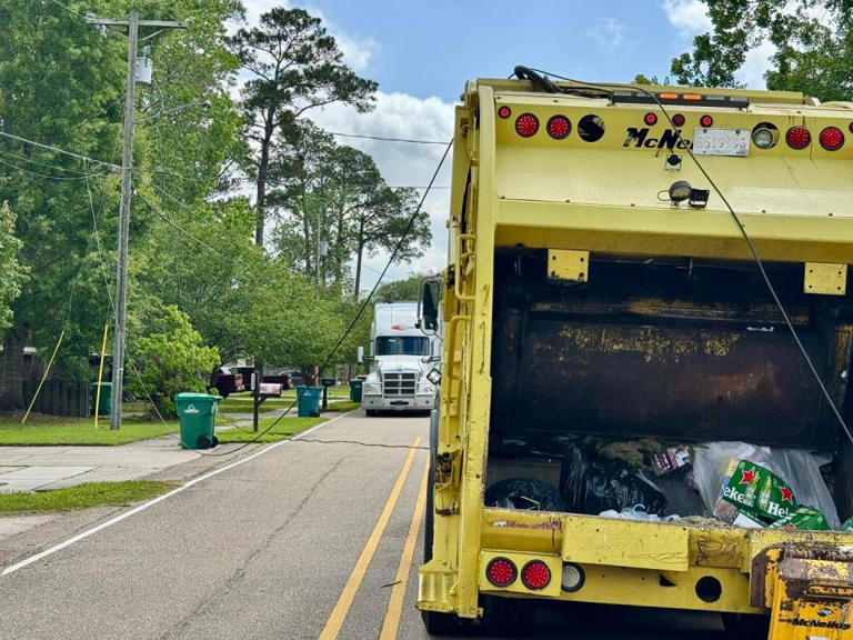 18-wheeler takes down power pole in Slidell