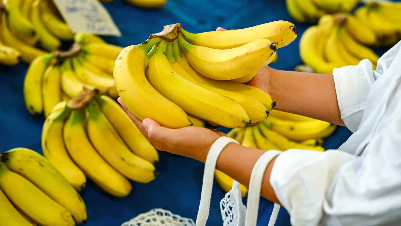 How to differentiate between naturally and chemically ripened banana ...