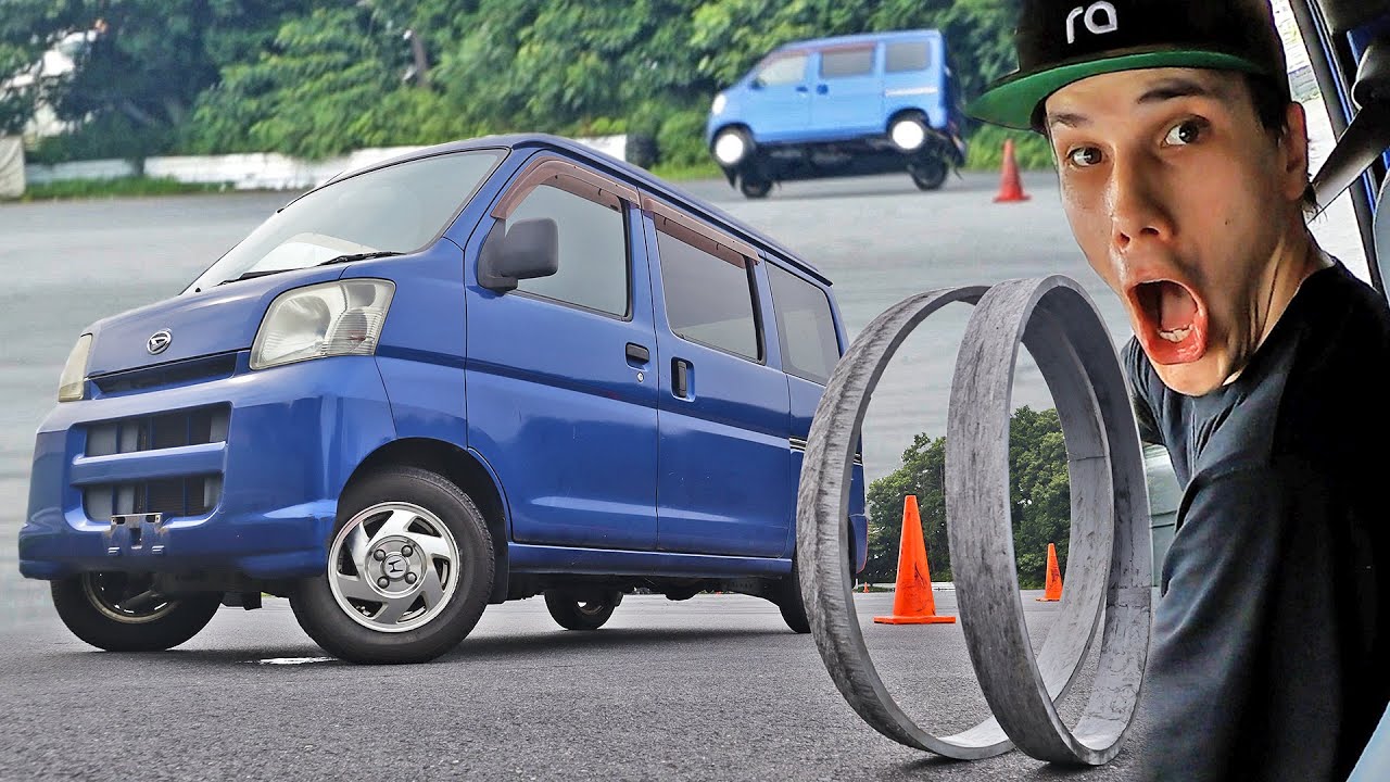 I nearly flipped my Kei van! 😱