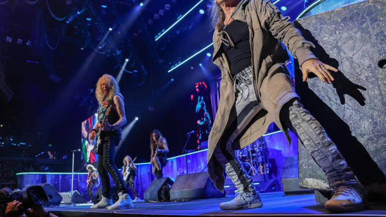 '80s heavy metal band announces first-ever move amid 2026 tour
