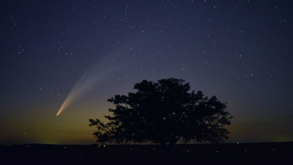 Rare comet and Lyrid meteor shower to dazzle April skies