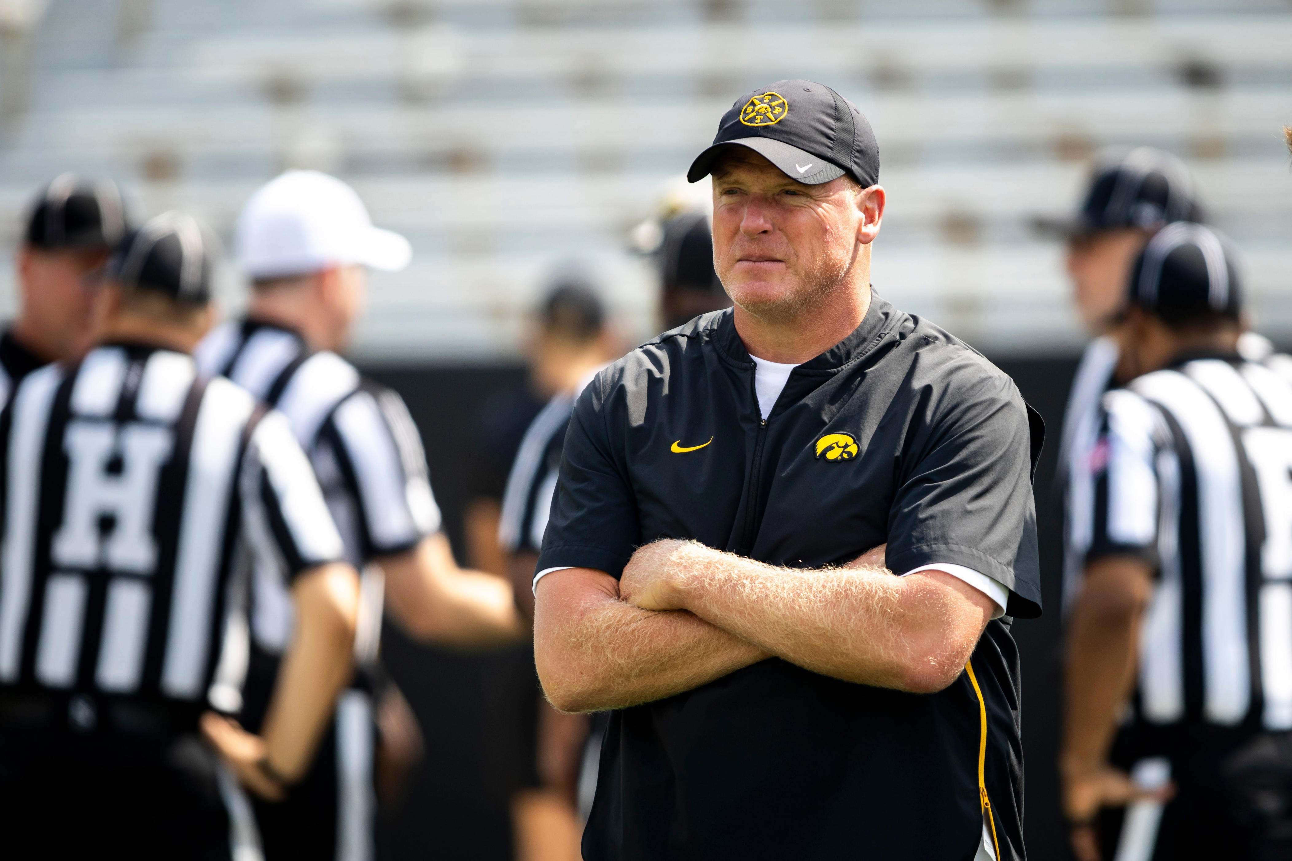 Son of Iowa football coach receives first offer