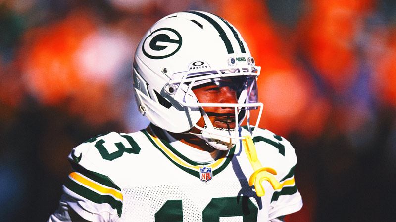Eagles reportedly acquire WR Dontayvion Wicks from Packers, extend him
