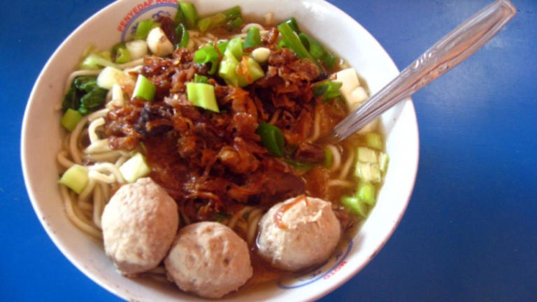 Bosan Daging, 5 Mie Ayam di Solo dengan Cita Rasa Gurih untuk Makan Siang
