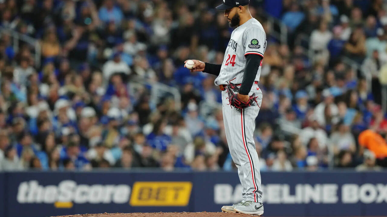 Brandon Valenzuela hits first MLB home run as Blue Jays defeat Twins 10-4