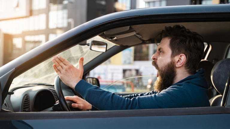 5 telltale signs you're probably a bad driver