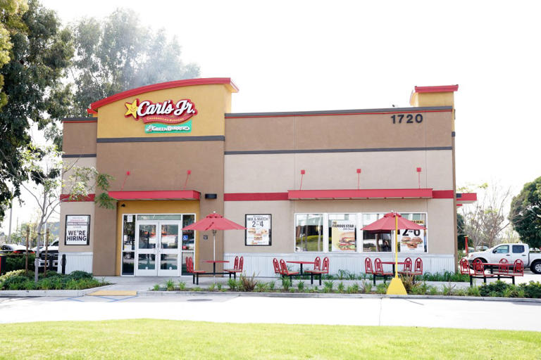 Dem-endorsed $20 minimum wage for fast-food workers leads Carl’s Jr ...