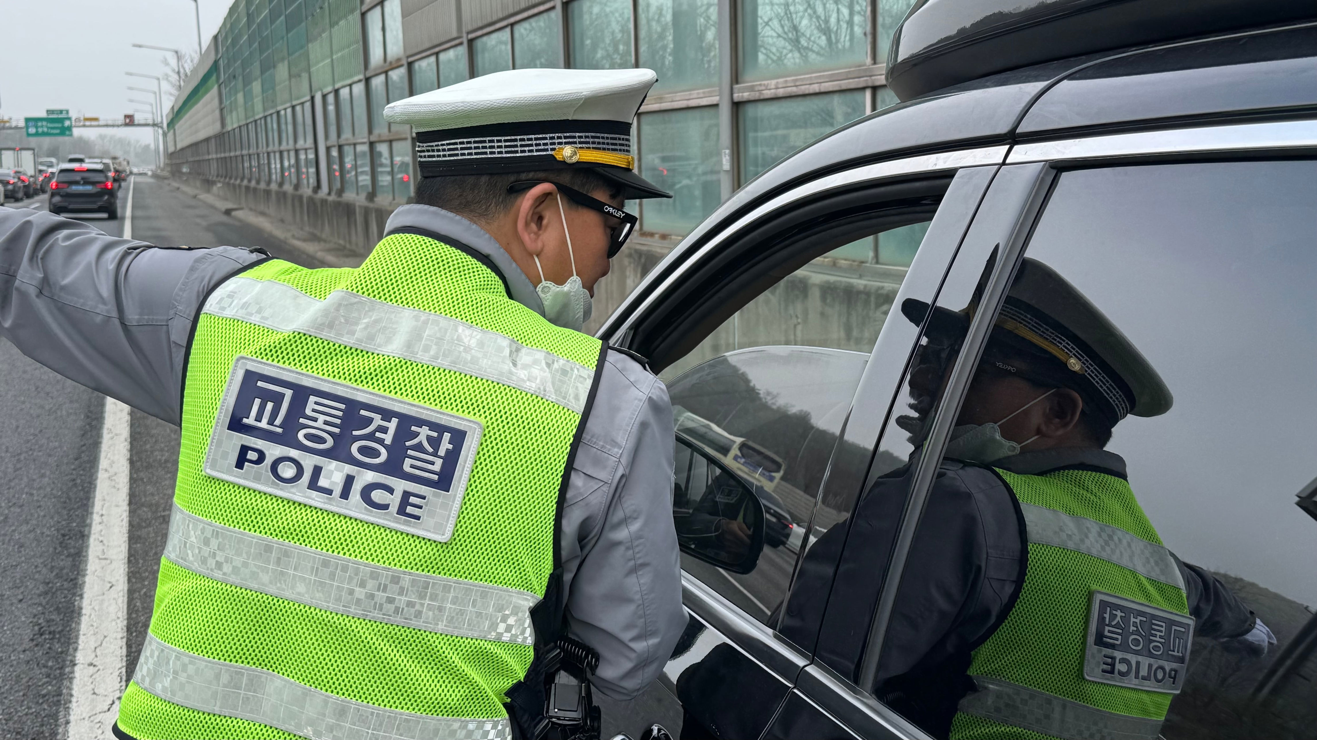 119 bus-only lane violations caught in police operation