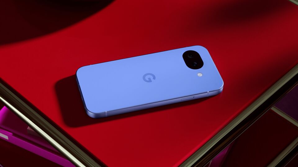 Pixel users report phones freezing on startup screen after latest ...