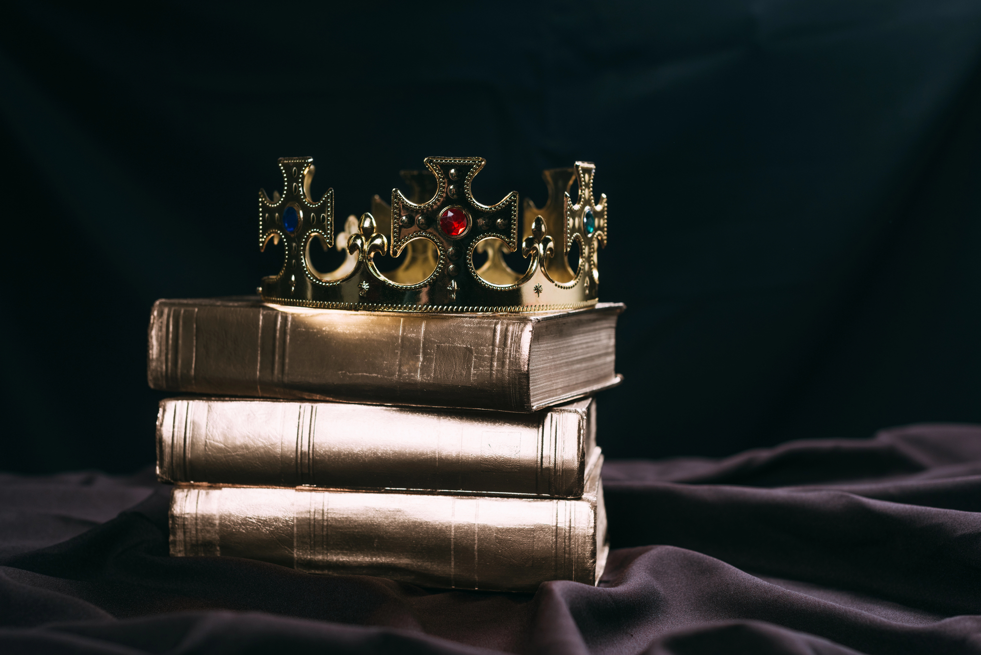 13 stunning royal crowns kept in global museums