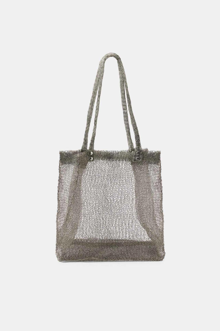 【ZARAのシルバー】がセンス良い!大人が1点投入したい「ファッション小物」