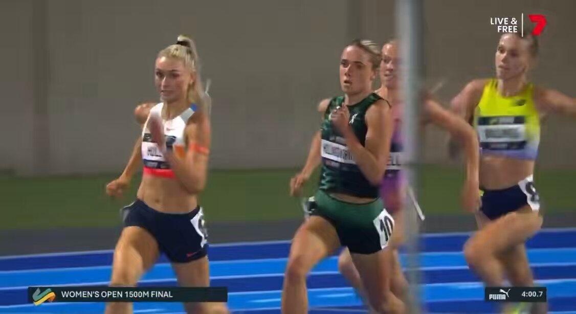Jess Hull Taken Out In Shocking 1500m Final Fall After Collision With