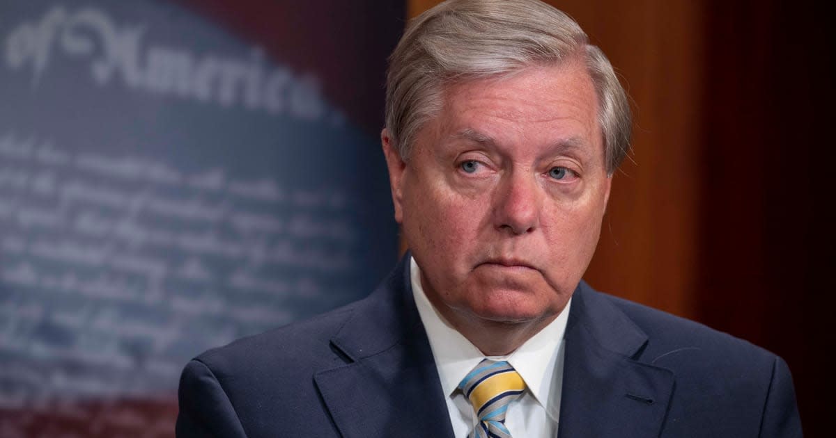 'Load them up with weapons': Lindsey Graham urges Trump to arm Iranians ...