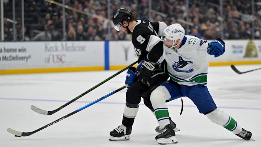 2 studs, 1 dud from LA Kings key win vs. Vancouver