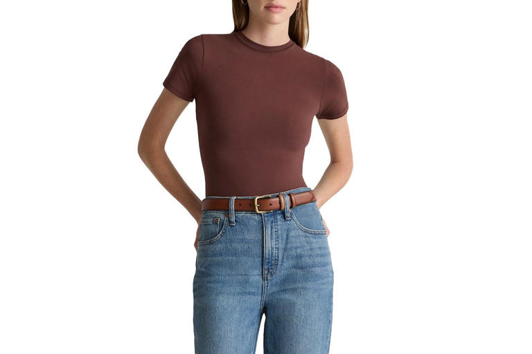 Tees, clogs, and more travel-ready spring staples from Quince’s viral ...