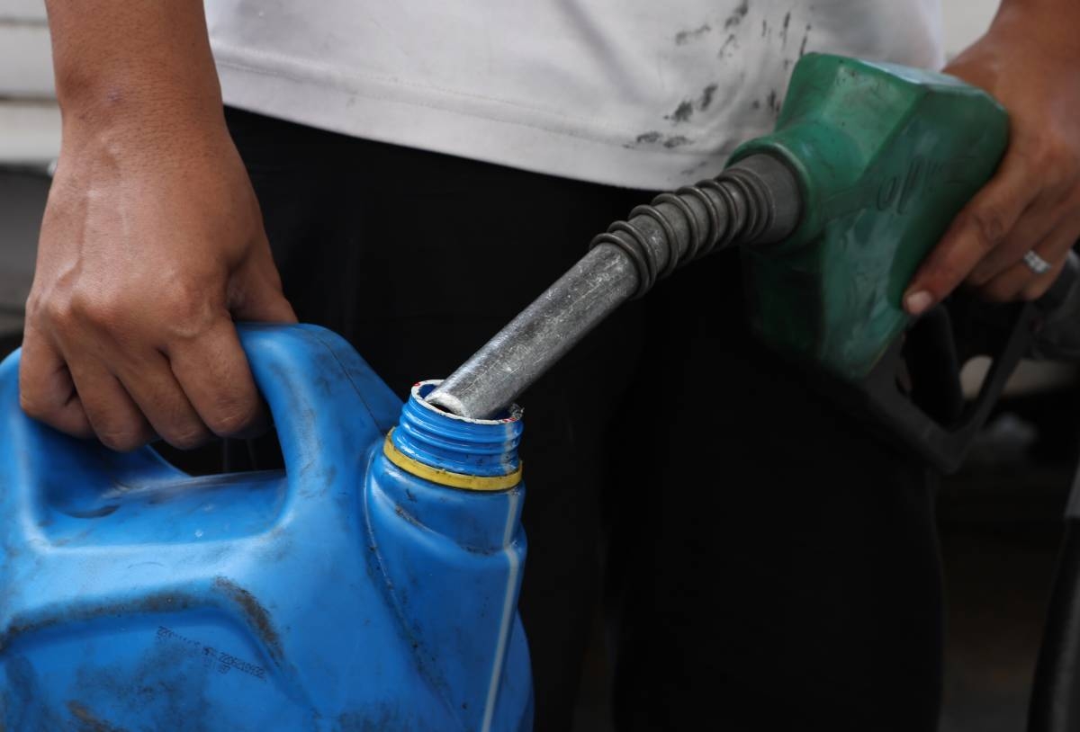 Fuel prices seen to drop further next week