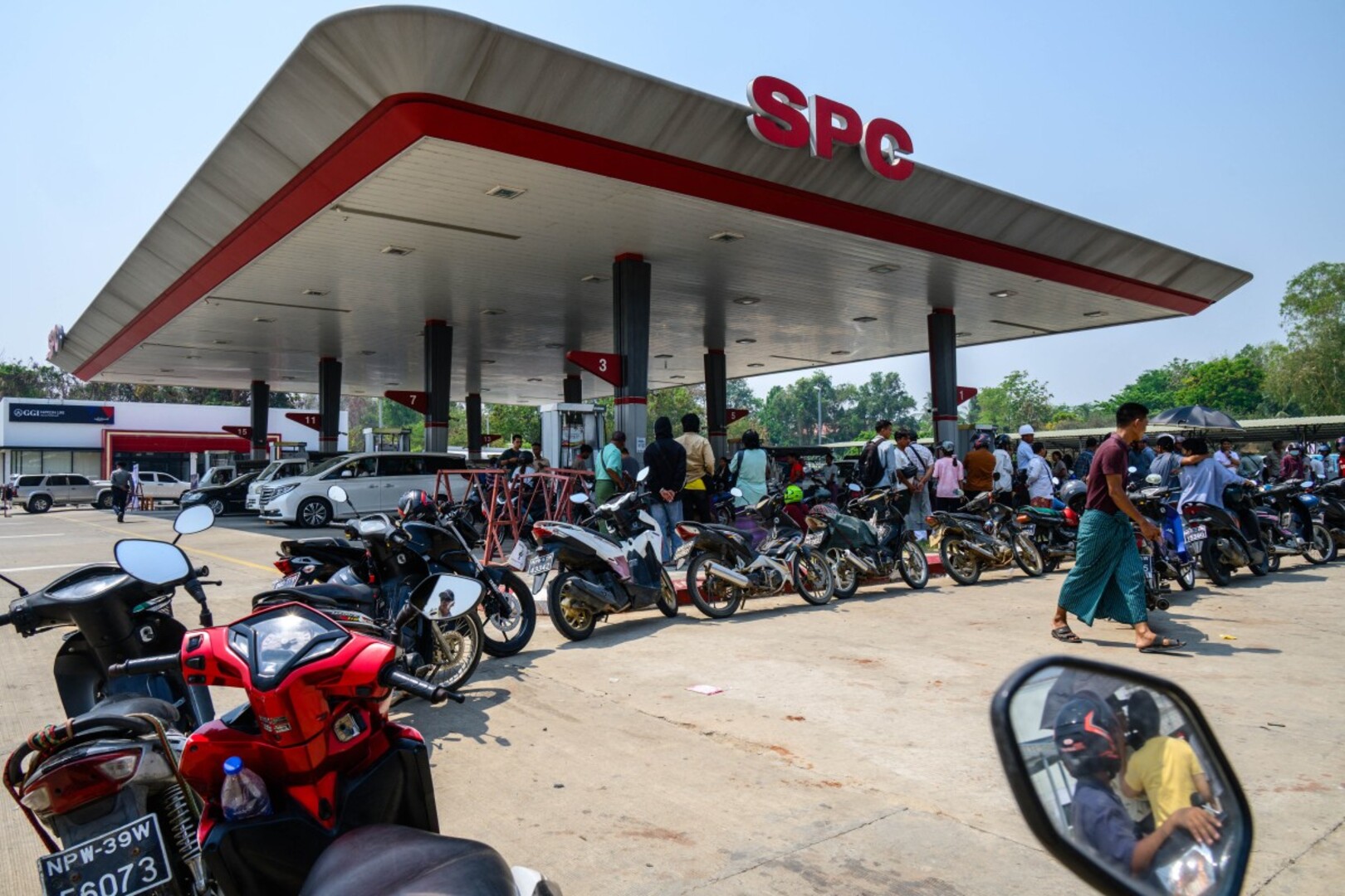 Myanmar energy crisis: US-Iran war forces fuel prices & inflation soaring