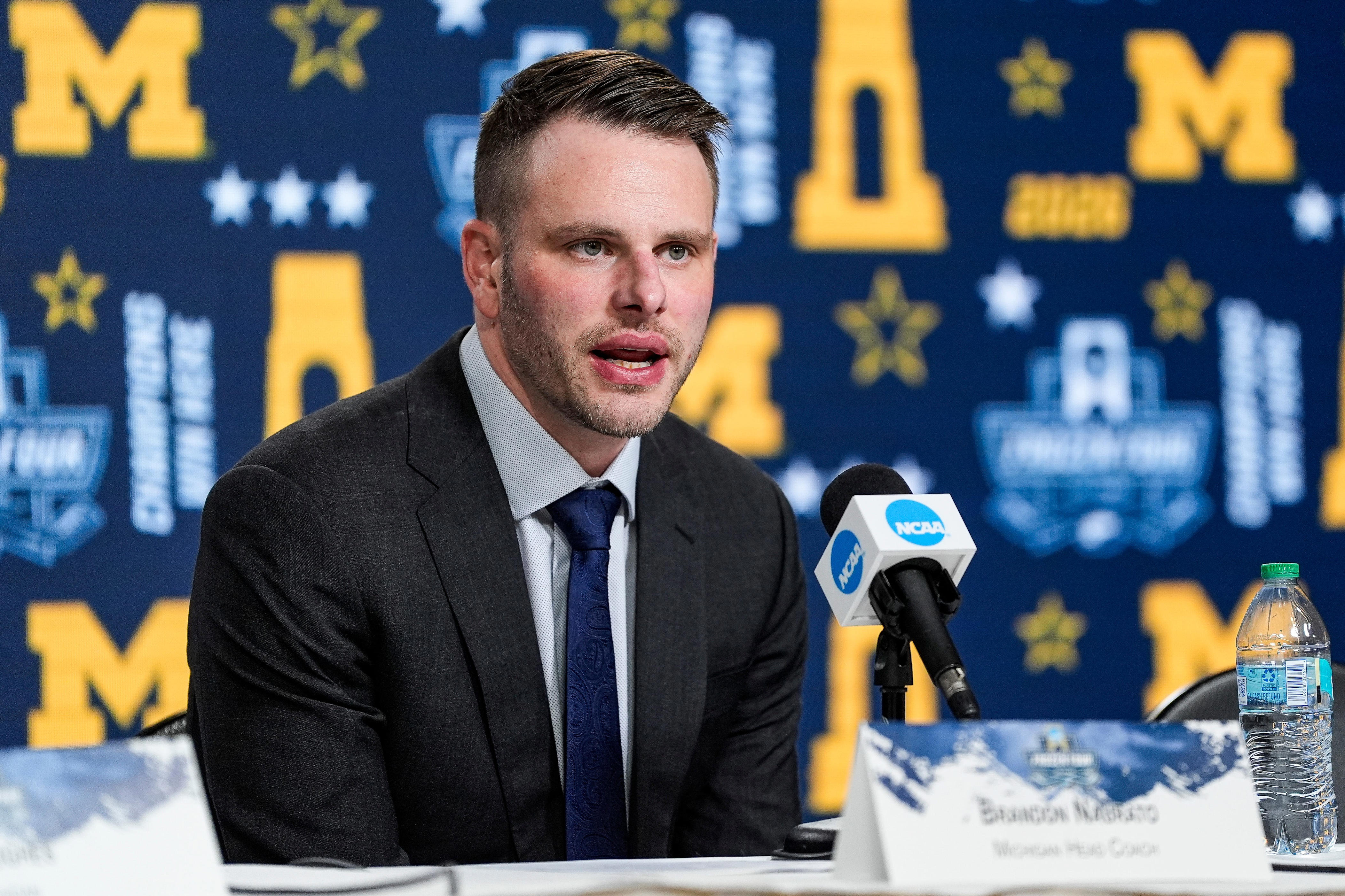 Hear Michigan hockey coach express gratitude for players after loss