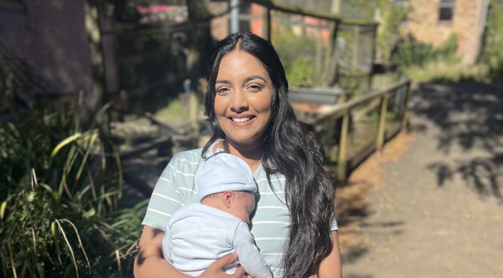 I found a child crying all alone in the rain – his mum just walked away