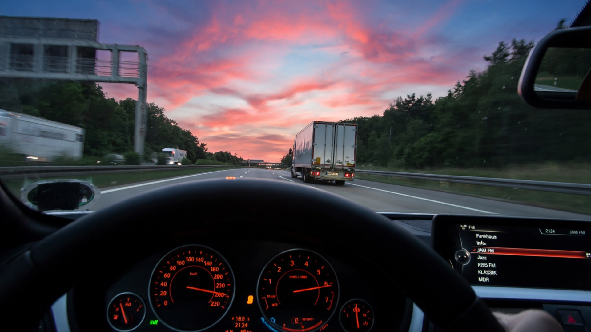 Audi S5 test pushing limits on Autobahn road