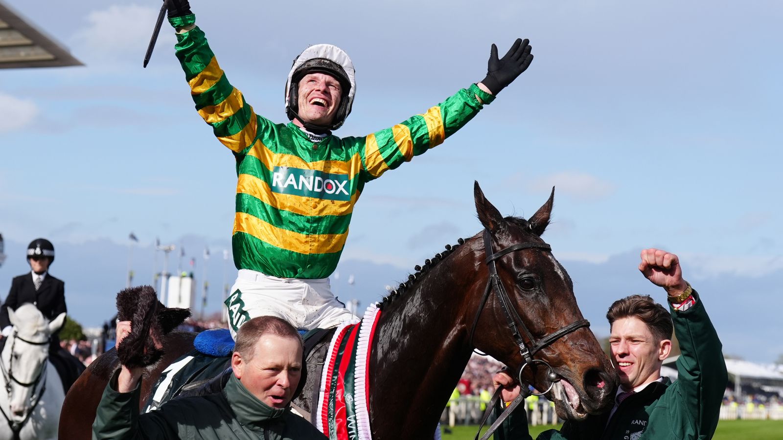 I Am Maximus wins Grand National for second time