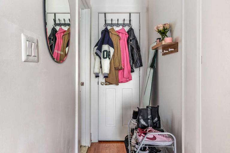 This 2-in-1 shoe rack is so stunning, it's perfect for narrow entryways