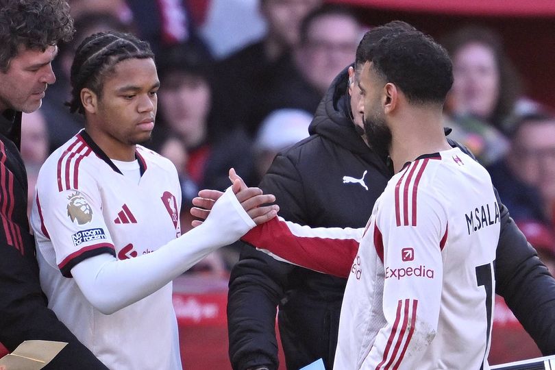 Mohamed Salah grabbed Rio Ngumoha after Liverpool training and shared ...