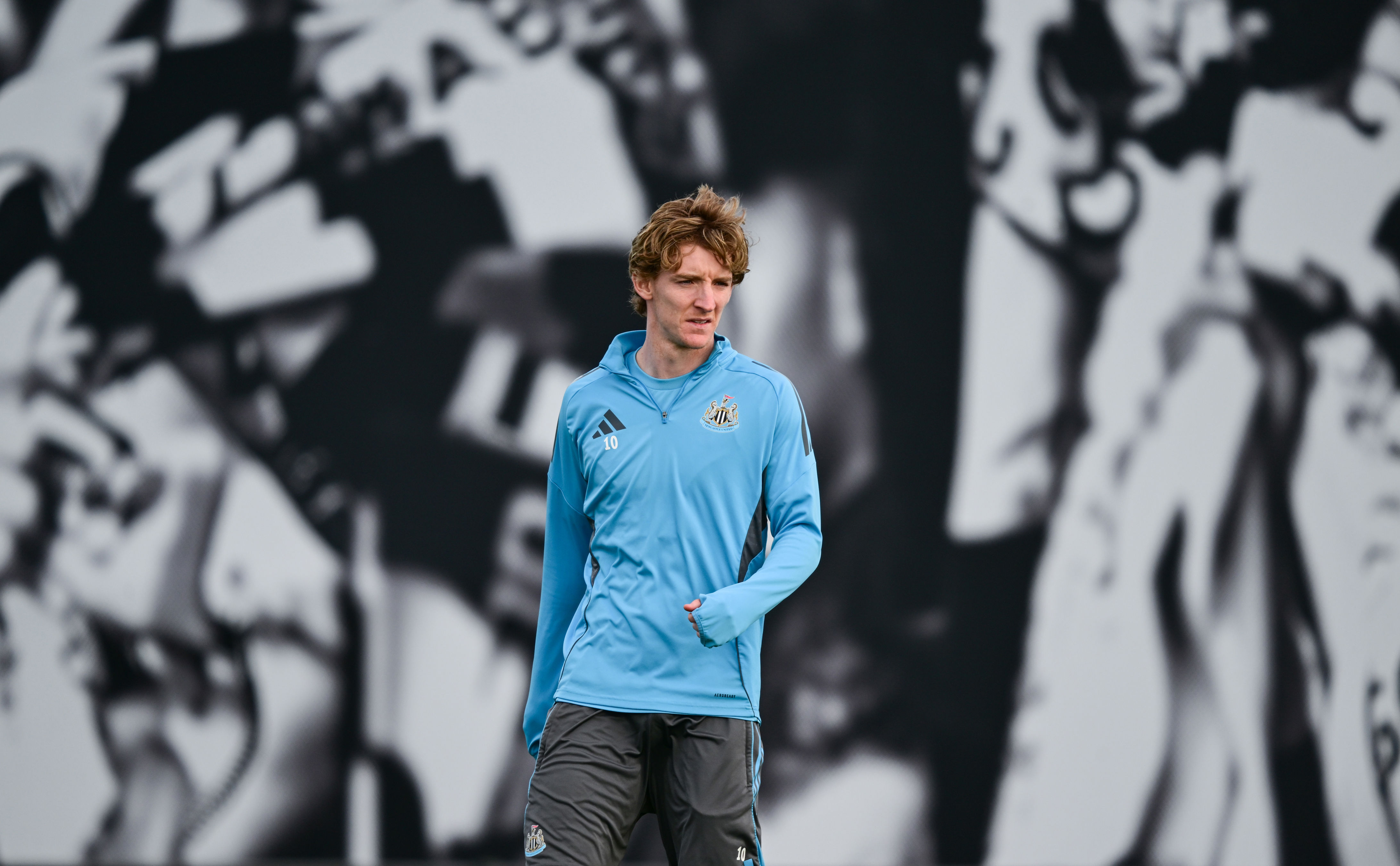 Arsenal reportedly set for Anthony Gordon transfer push