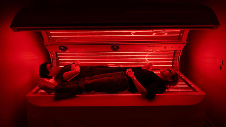 Red light therapy and saunas may not just be snake oil. Here’s where ...